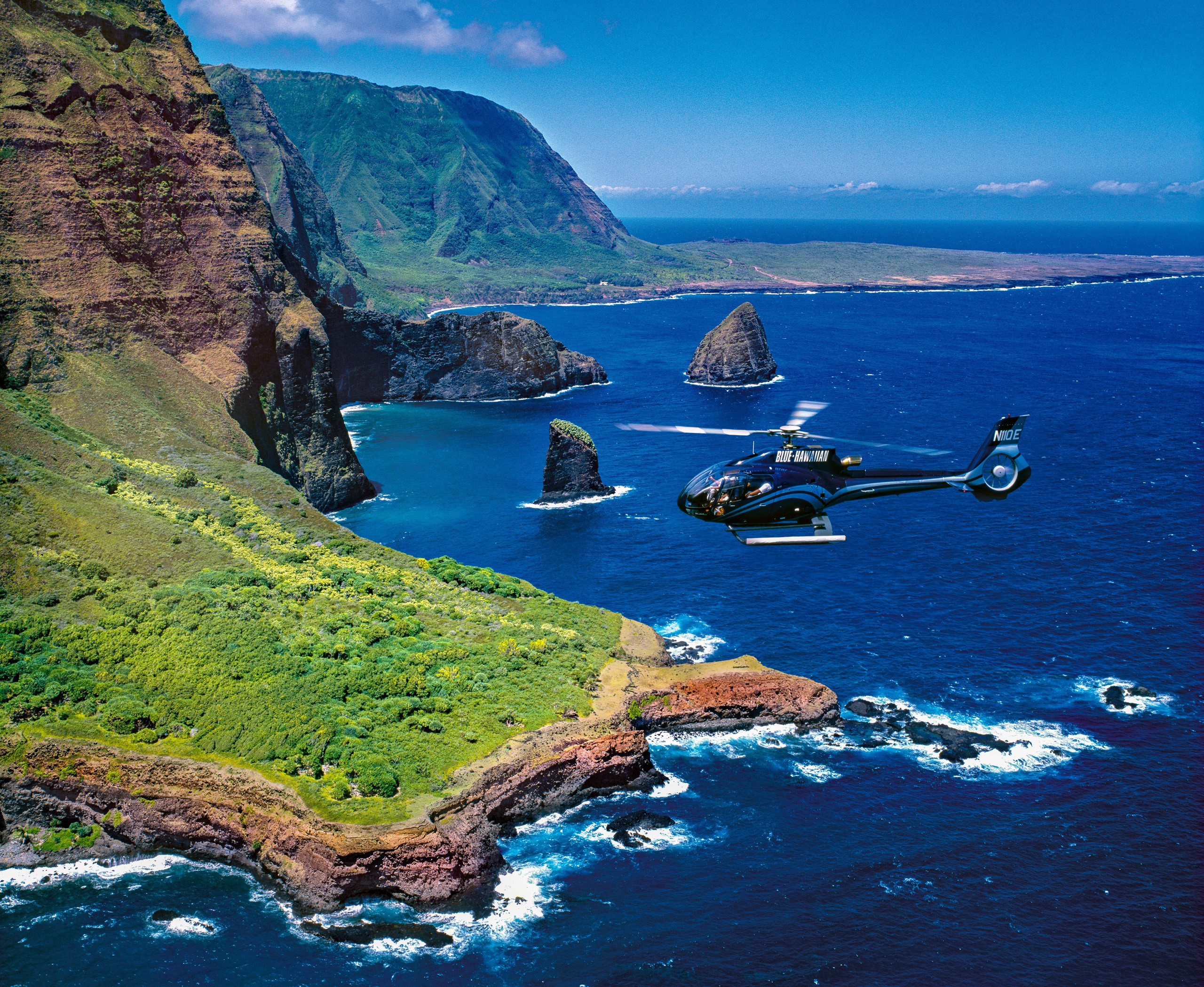 West Maui & Molokai Adventure Tour | Best of Maui Helicopter Tour