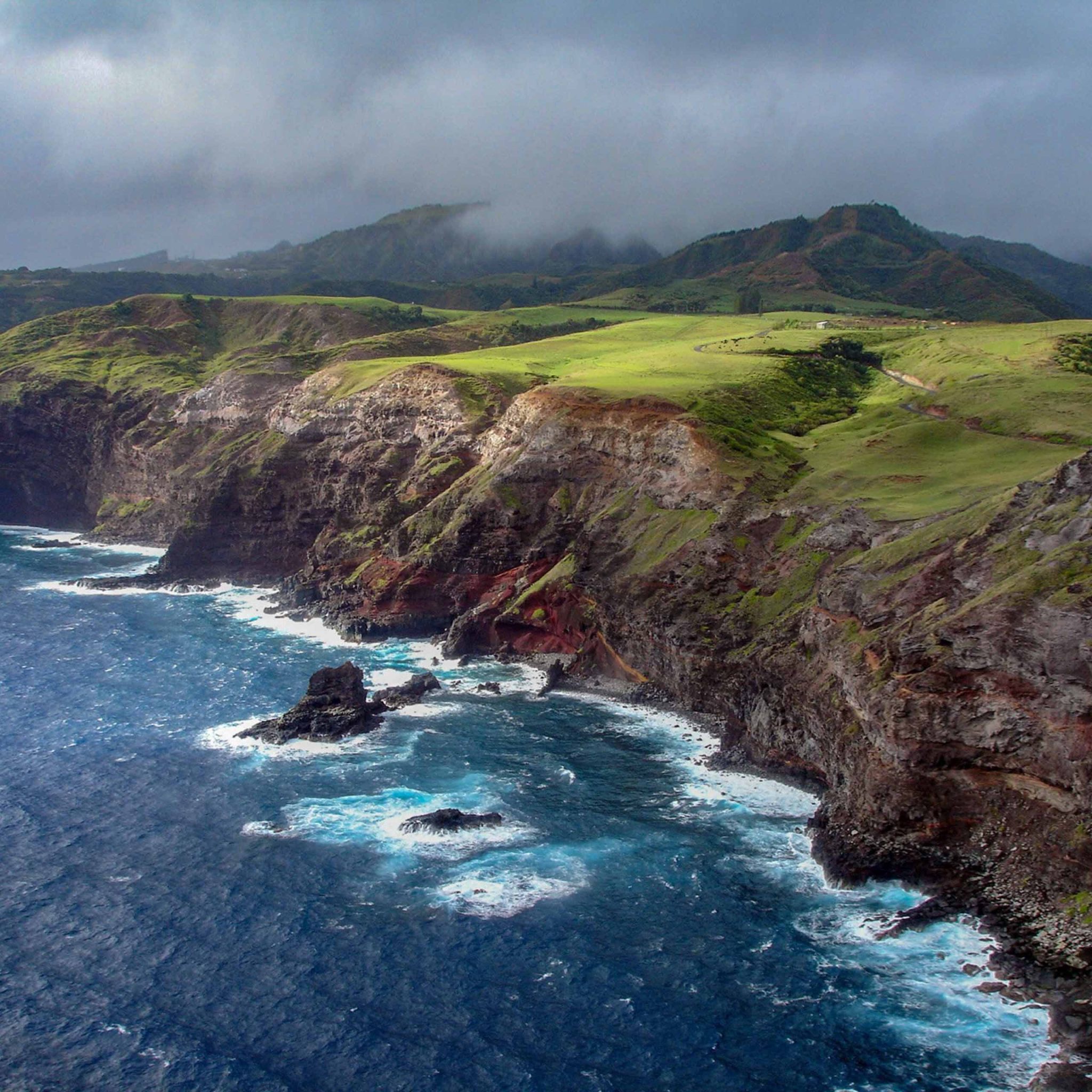 West Maui & Molokai With Oceanfront Landing | Helicopter Tours