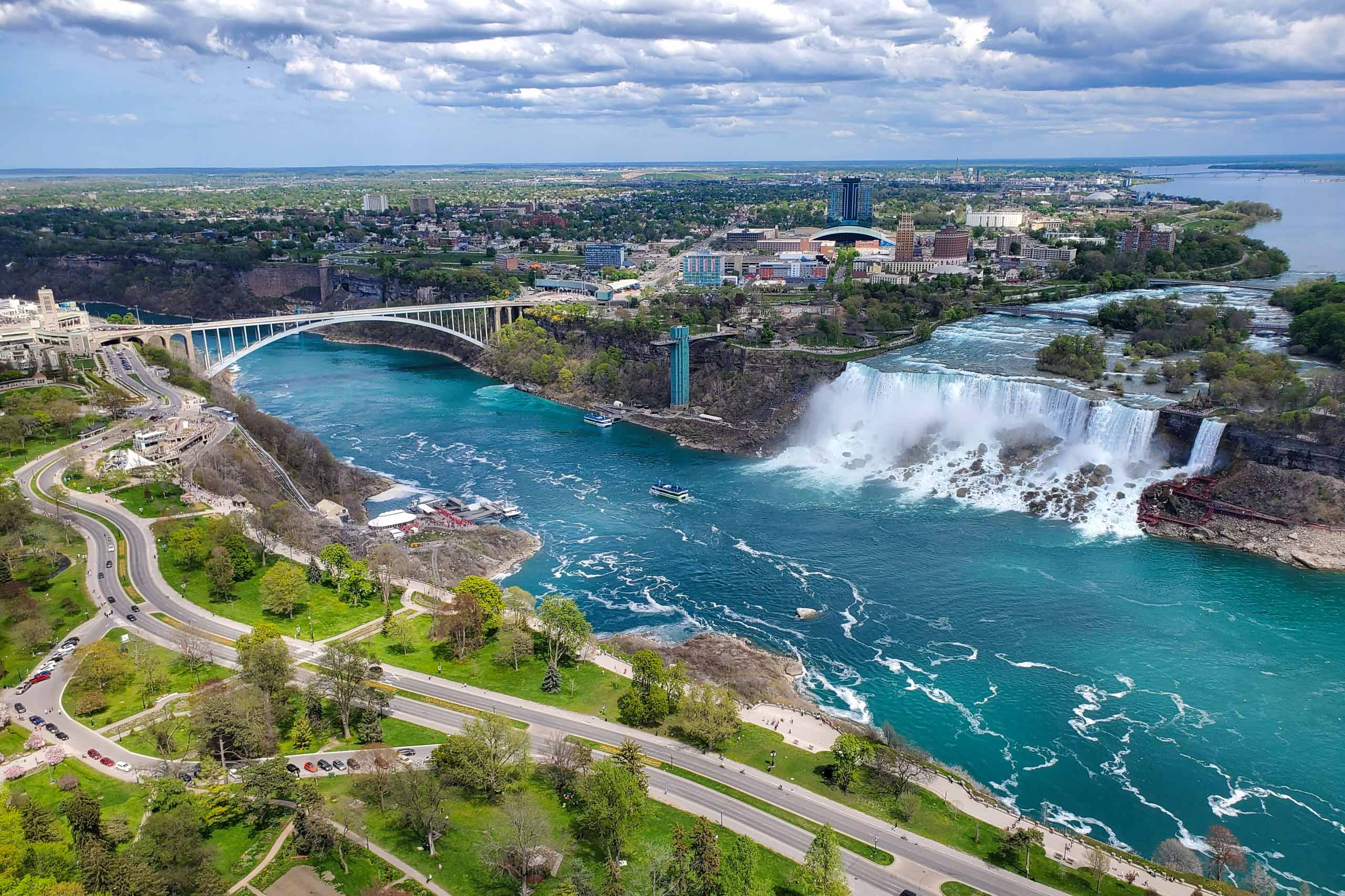Ontario Helicopter Tours | Scenic Flights Over Georgian Bay ...
